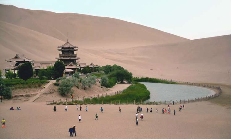 Bild-Expedition durch die Wüsten der Erde - ESKP